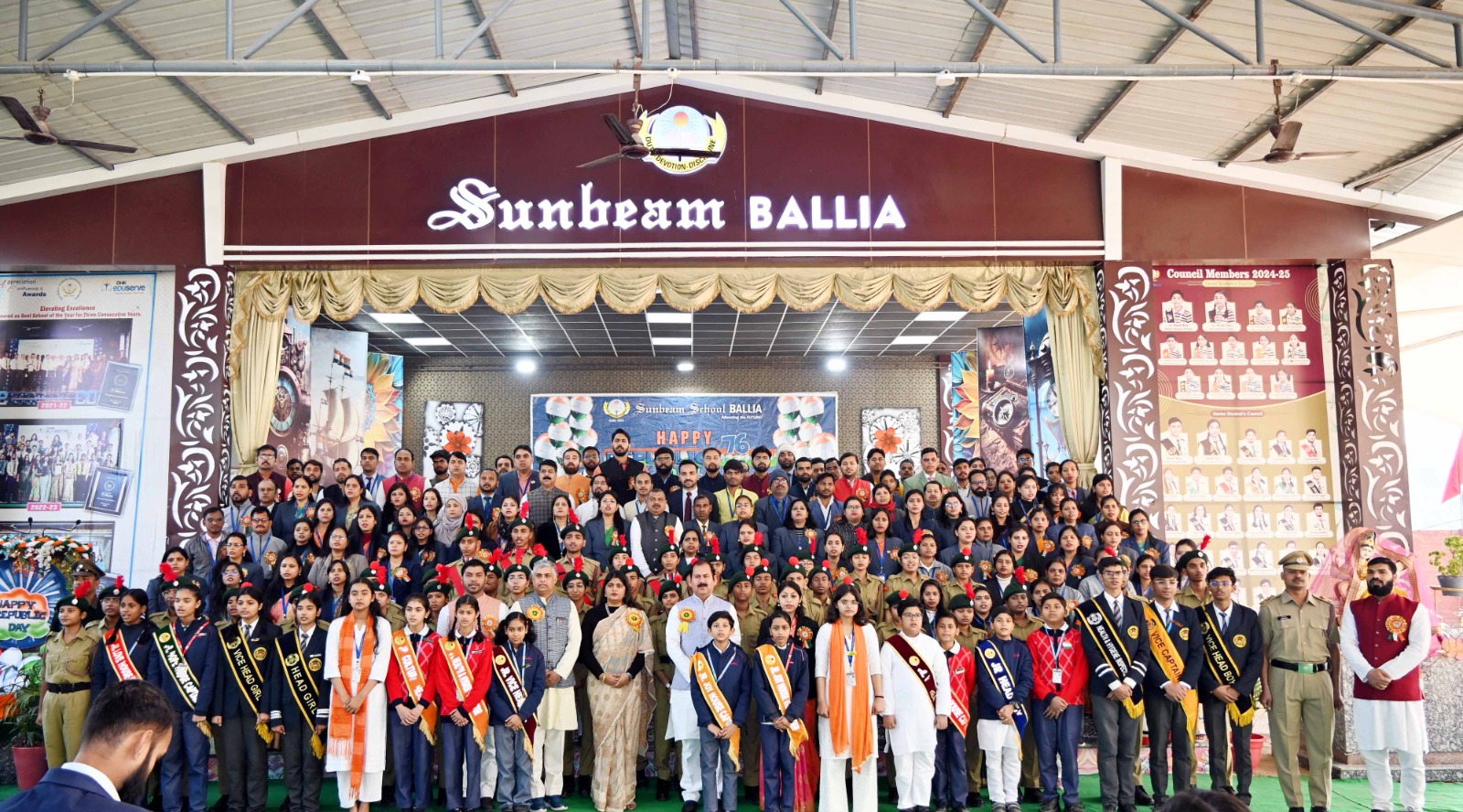 Sunbeam Ballia : धूमधाम व हर्षोल्लास के साथ मनाया गया 76वां गणतंत्र दिवस – Samacharbank
